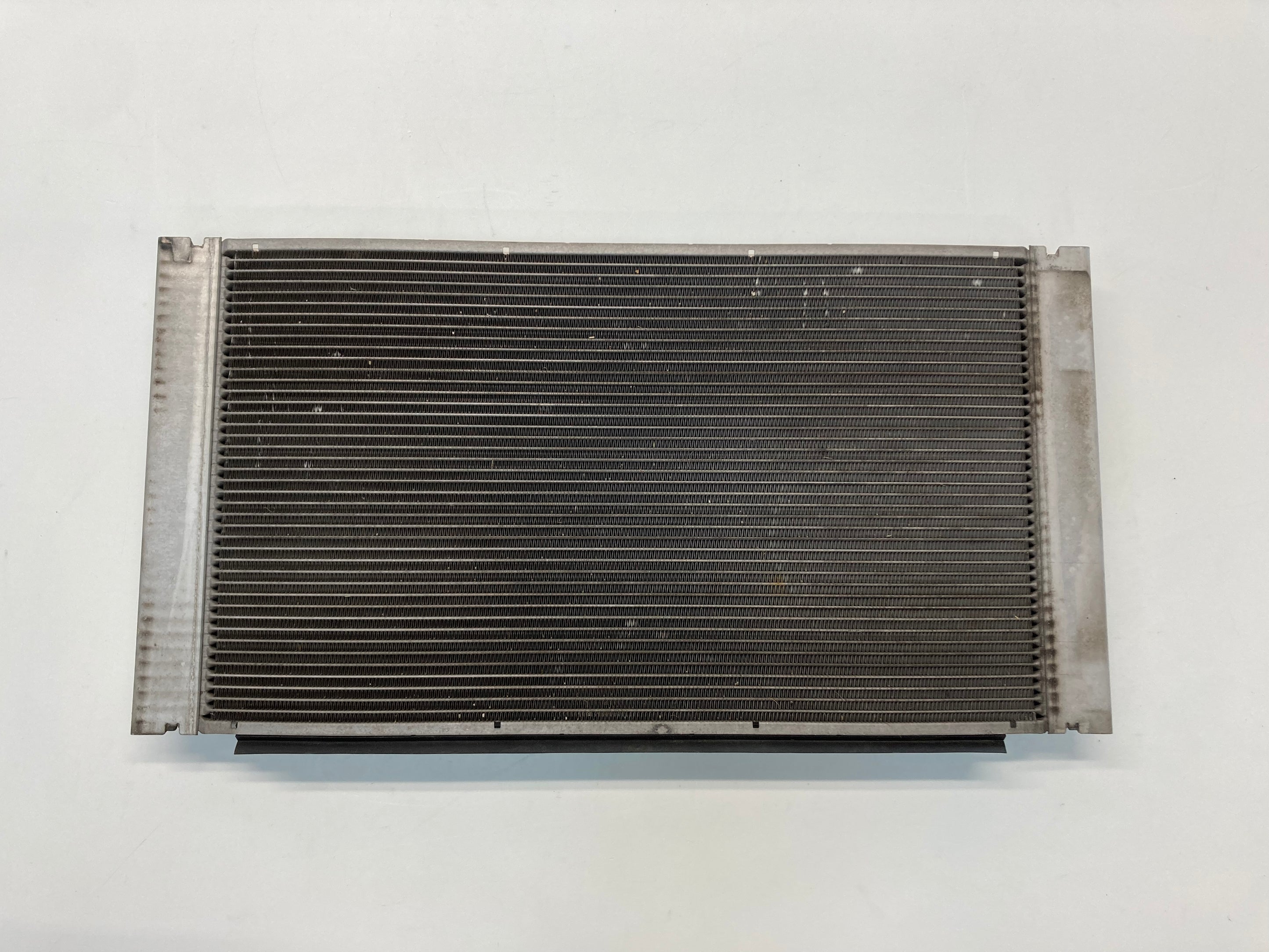 Mini Cooper S JCW Radiator Manual Trans OEM 17112751275 07-16 R5x R6x ...