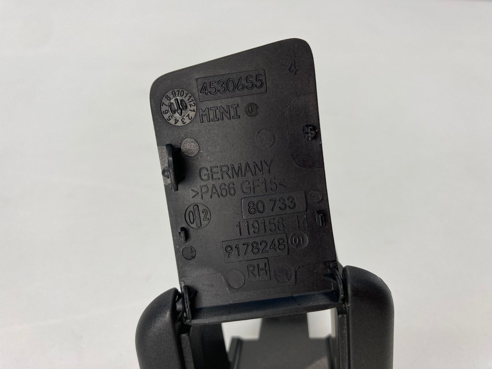 Mini Cooper Right Rear Seat Restraint Isofix Cover 52209178248 07-15 R ...